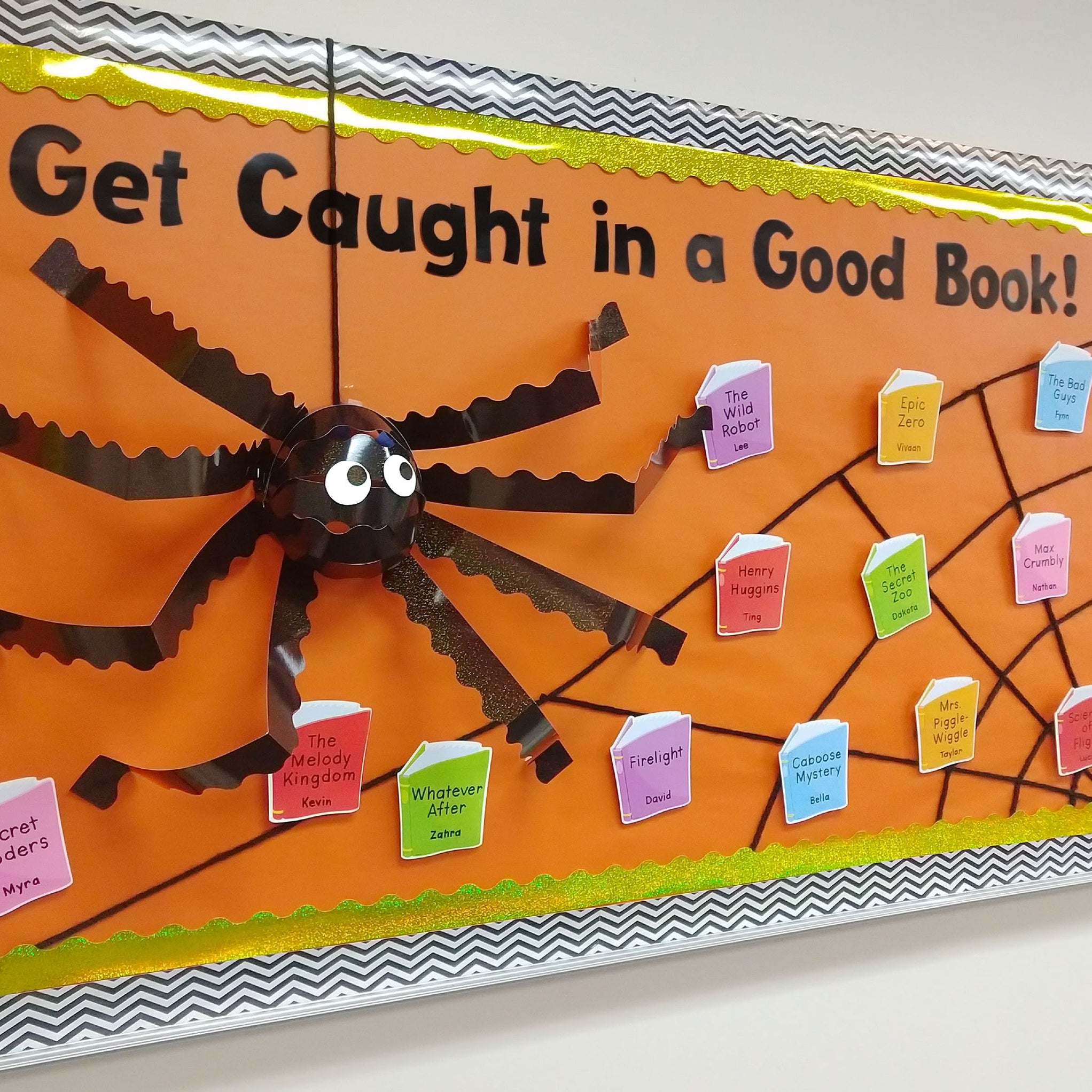 Caught in a Good Book Bulletin Board Idea — TREND enterprises, Inc.